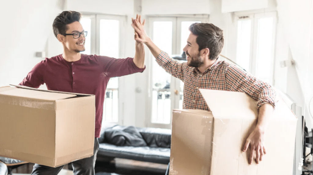 Investing with Friends: Pros and Cons to Consider 2